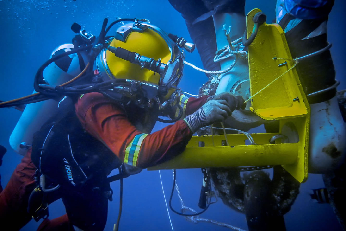 Ship Repairs & Underwater Maintenance - Calvey Marine